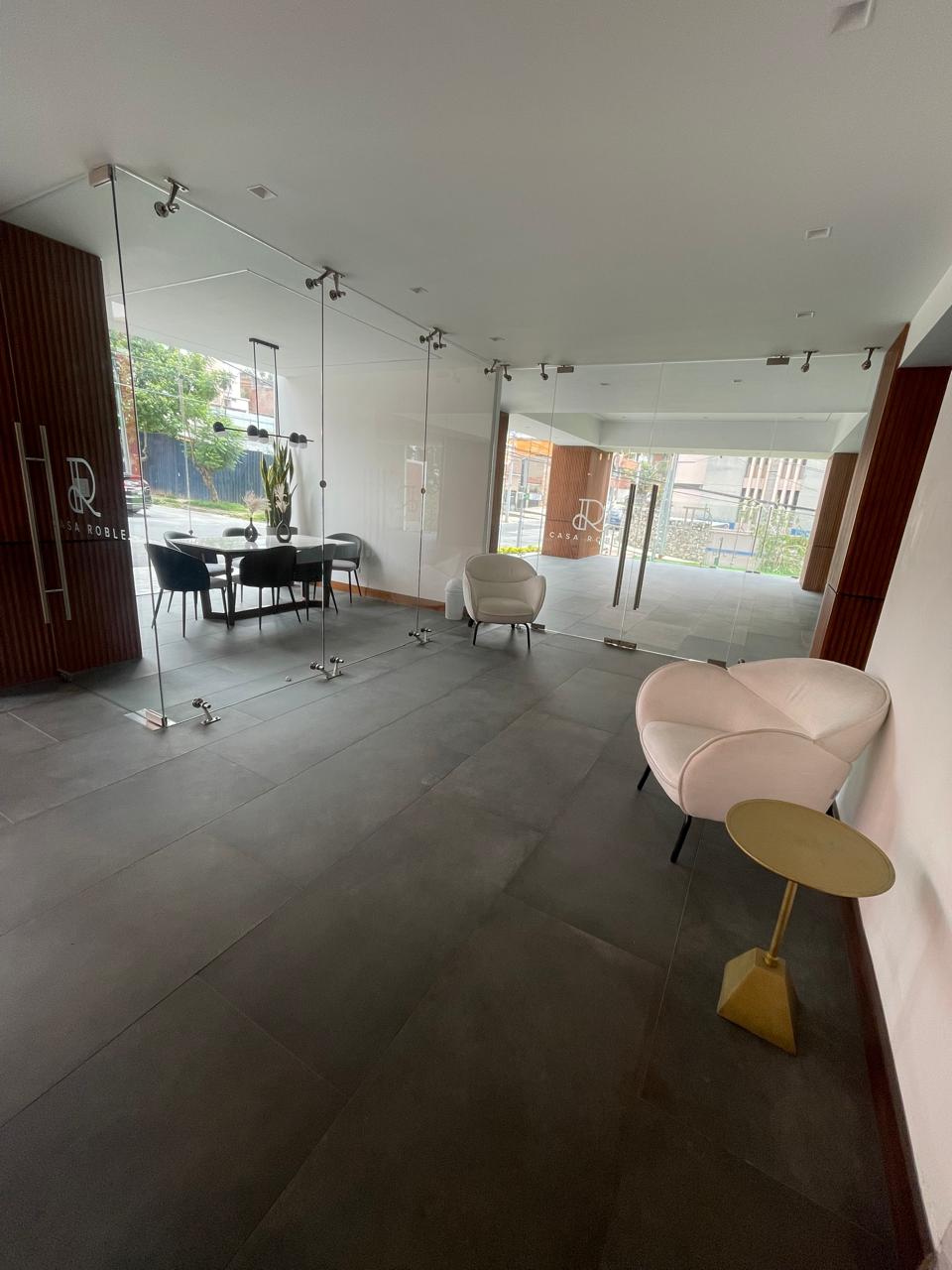 Apartamento en Venta en Edificio Casa Roble – Zona 14 - Casa Magenta